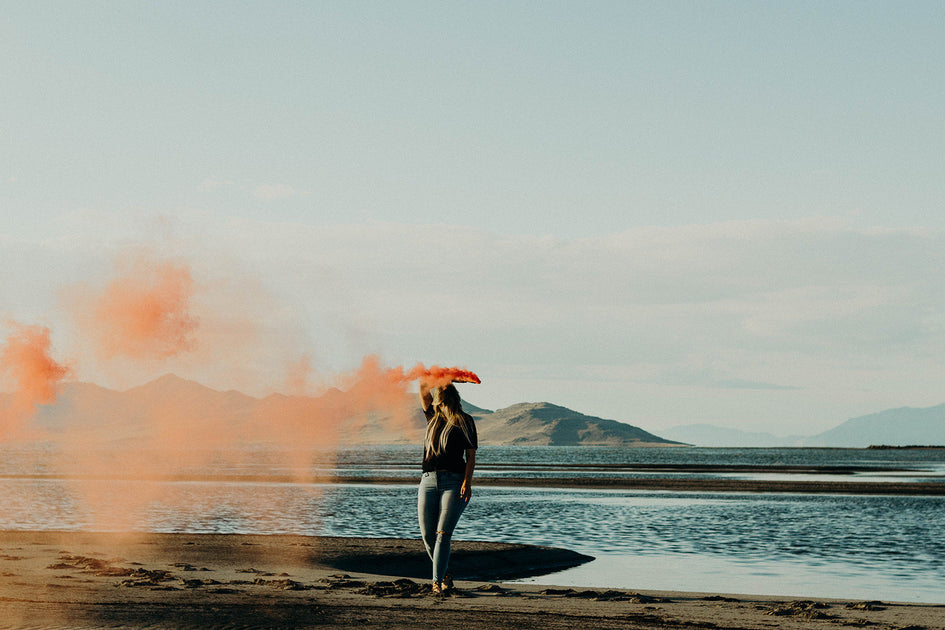 Bring the Heat: Summer Photoshoot Ideas with Smoke Bombs – Smoke Effect